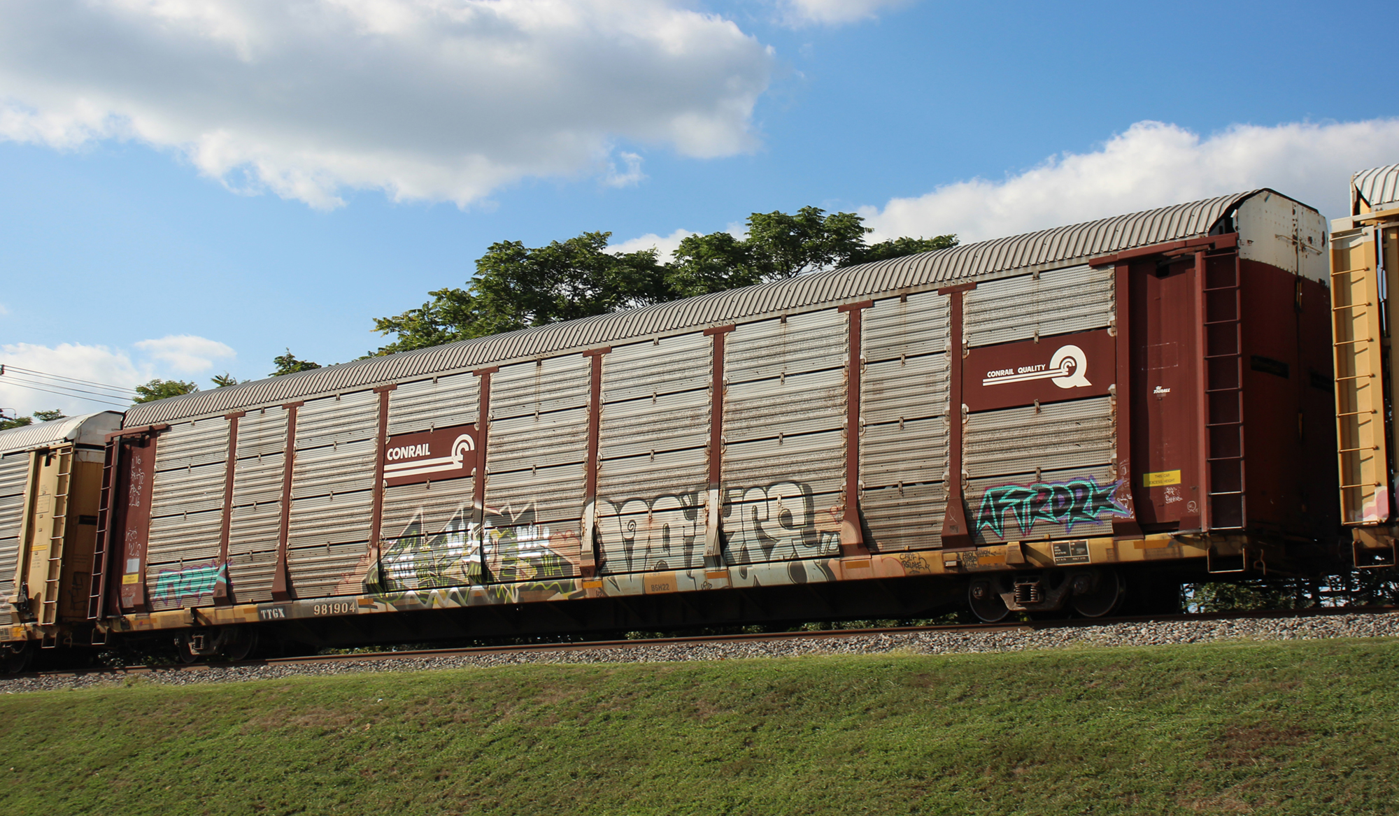 TTGX 981904-Rack class ML2L | Conrail Photo Archive